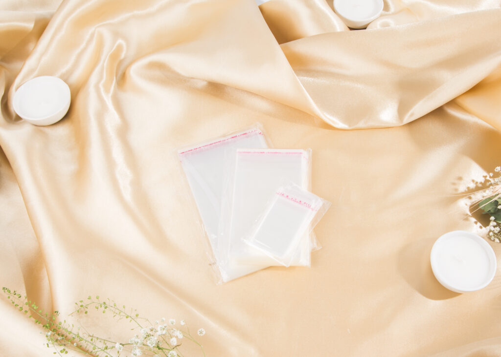 שקיות צלופן שקופות פס דבק - Gil Packaging